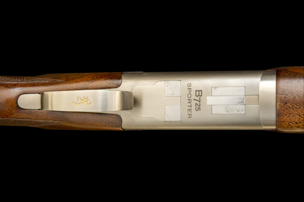 Browning - B725 Sporter Over And Under, 12 Gauge - 240427/701 - Sportarm